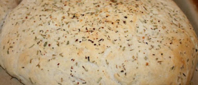 Fantastic Rosemary Focaccia Bread | Liz Foods